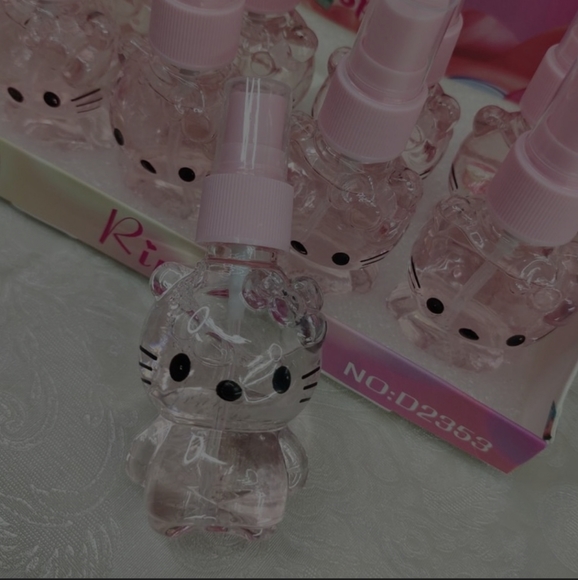 Hello Kitty | Makeup | Hello Kitty Setting Spray | Poshmark